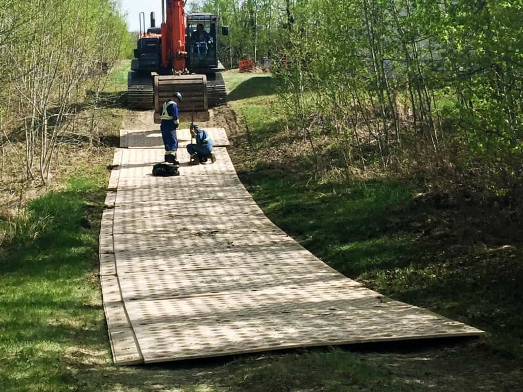 DuraDeck & SignaRoad - Composite Mats For Any Jobsite - Little Guy ...